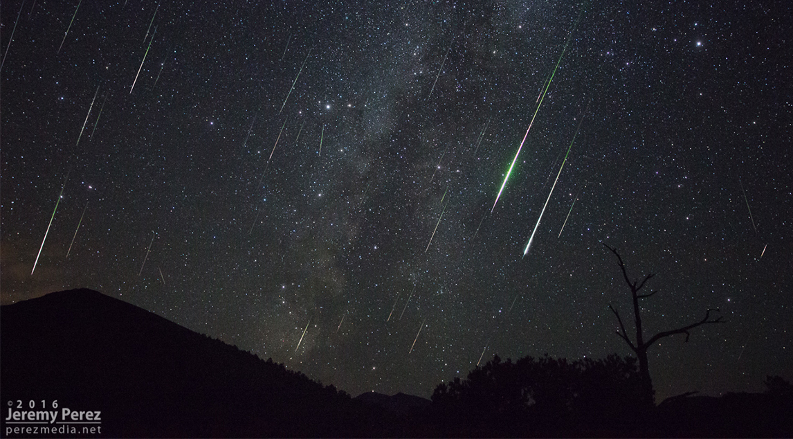 Wow! Hujan Meteor akan Hiasi Langit pada 12 Agustus